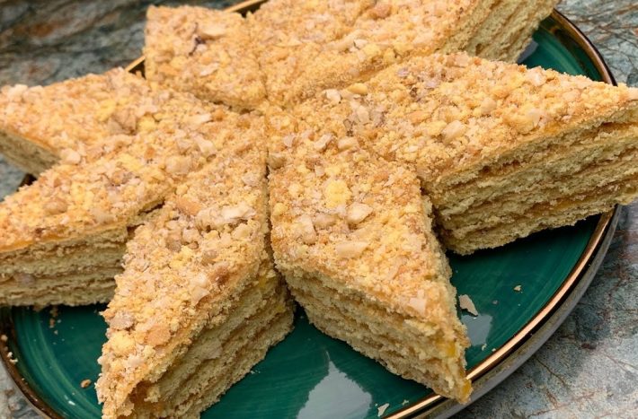 Domácí medovník lepší než originál: Kdo ho neochutná, dělá velkou chybu ...