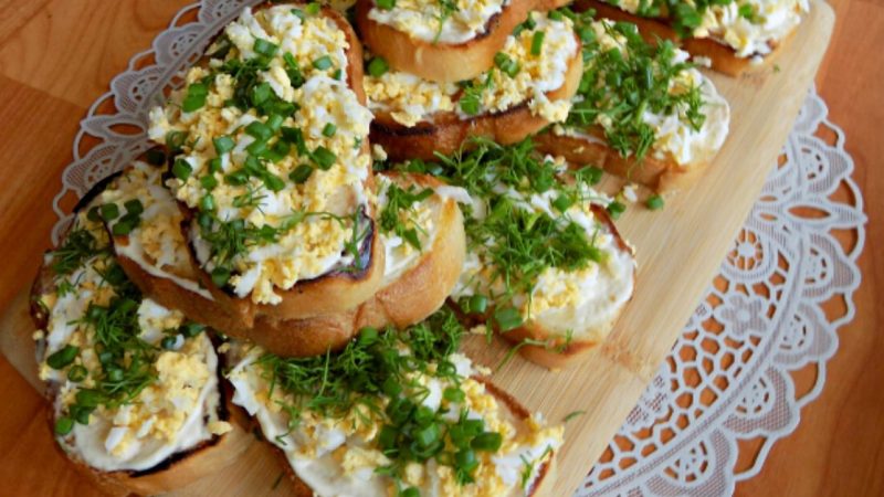 Falešné humrové chlebíčky - VařímeDobroty.cz