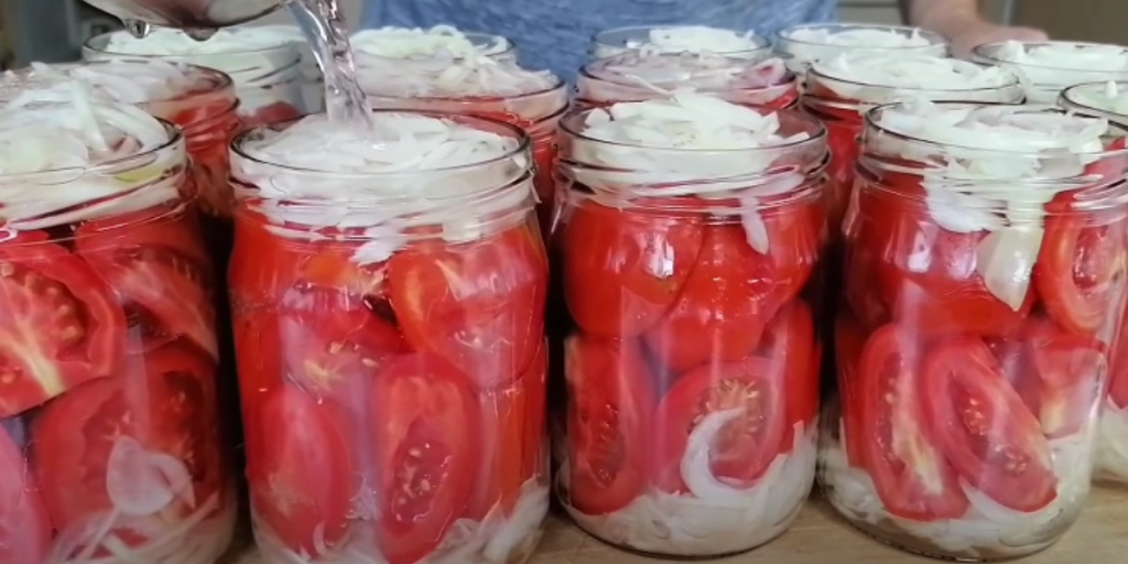 Chutnají jako čerstvá! Zavařená rajčata podle finského receptu ...