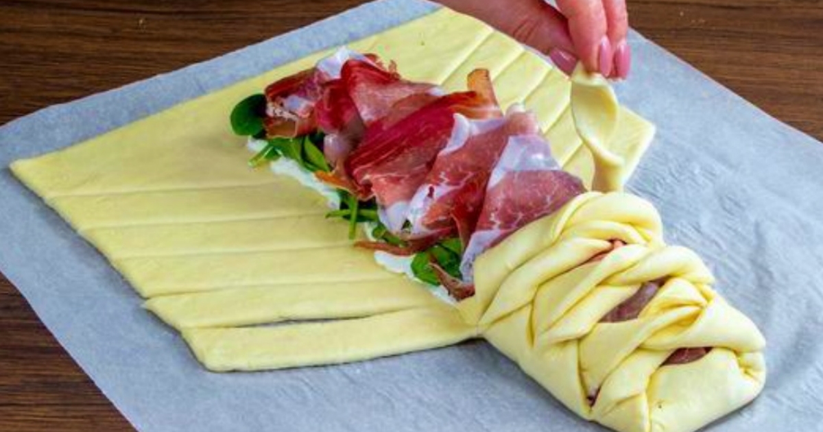 Slaný závin se smetanovým sýrem, špenátem a prosciuttem - VařímeDobroty.cz