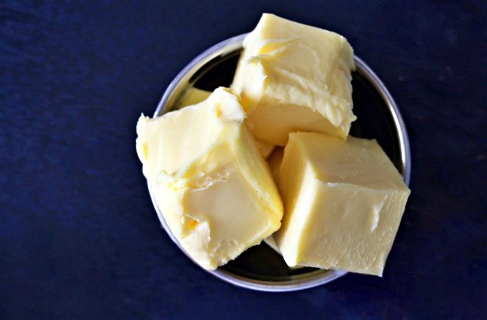 10 způsobů, jak poznat pravé máslo od náhražky - VařímeDobroty.cz