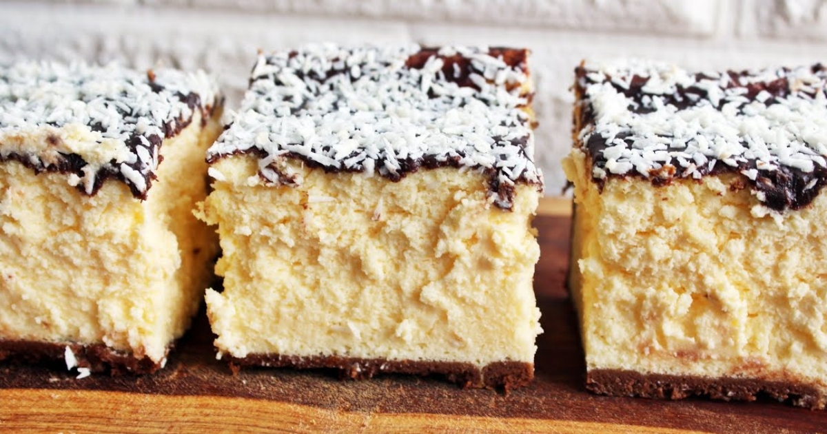 Jednoduchý pečený cheesecake na plech - VařímeDobroty.cz