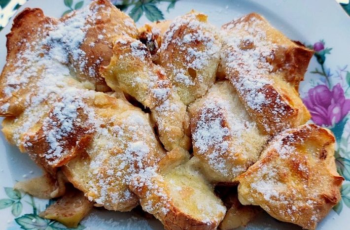Zemlbába čili žemlovka z rohlíků - VařímeDobroty.cz
