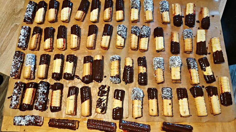 Máslovo-pudinkové sušenky - VařímeDobroty.cz