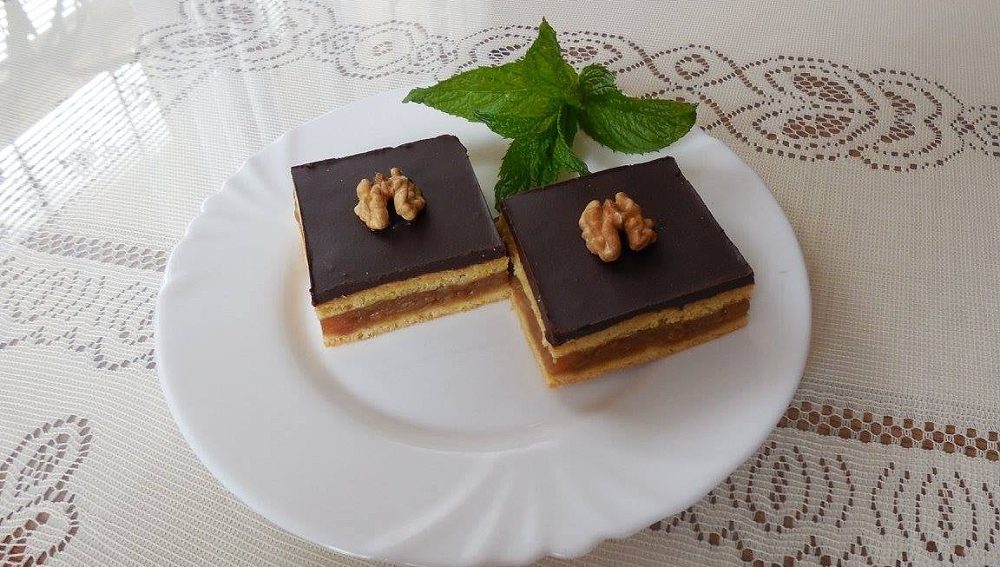 12 receptů na jablečné moučníky a dezerty - VařímeDobroty.cz