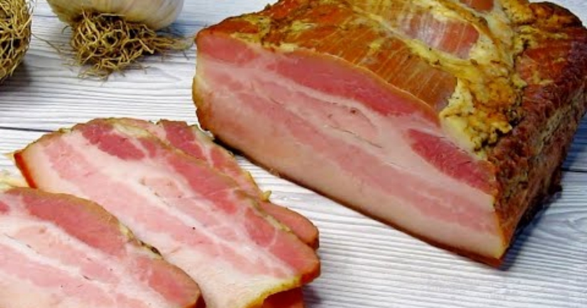 Jednoduchá kořeněná slanina z trouby - VařímeDobroty.cz