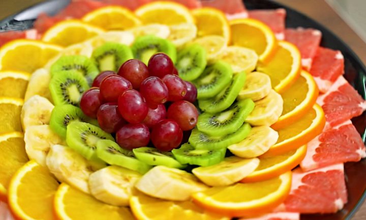 Jak připravit ovoce na slavnostní stůl - VařímeDobroty.cz