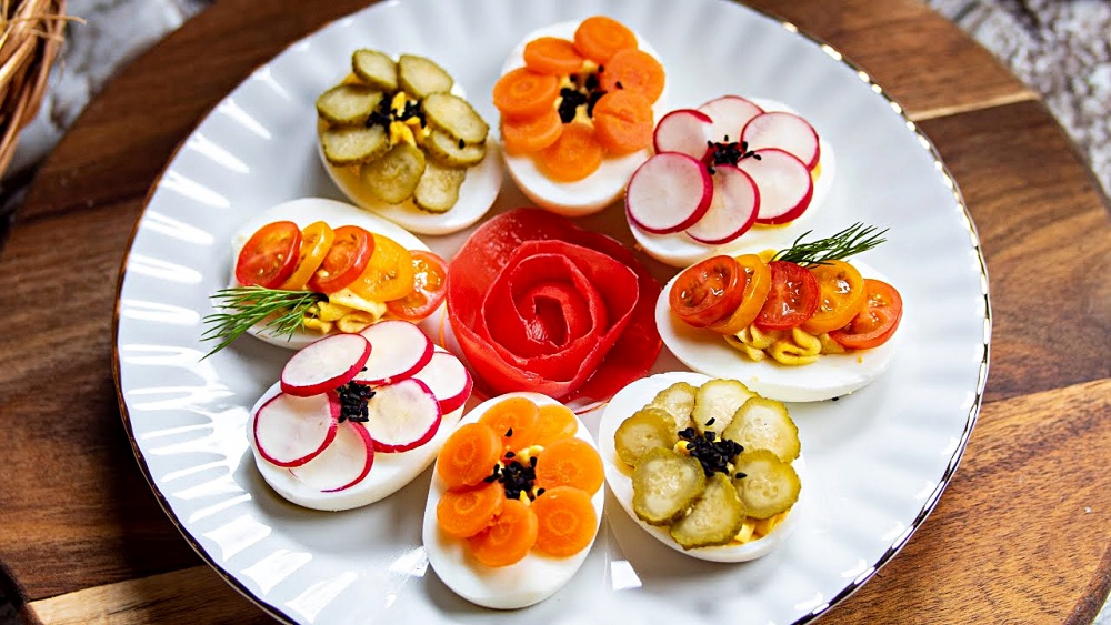 Aspiková vejce s masem, zeleninou a bylinkami - VařímeDobroty.cz