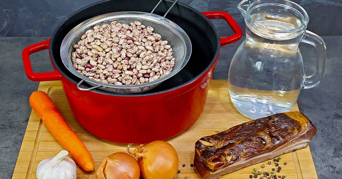 Fazole s uzeným masem a mrkví - VařímeDobroty.cz