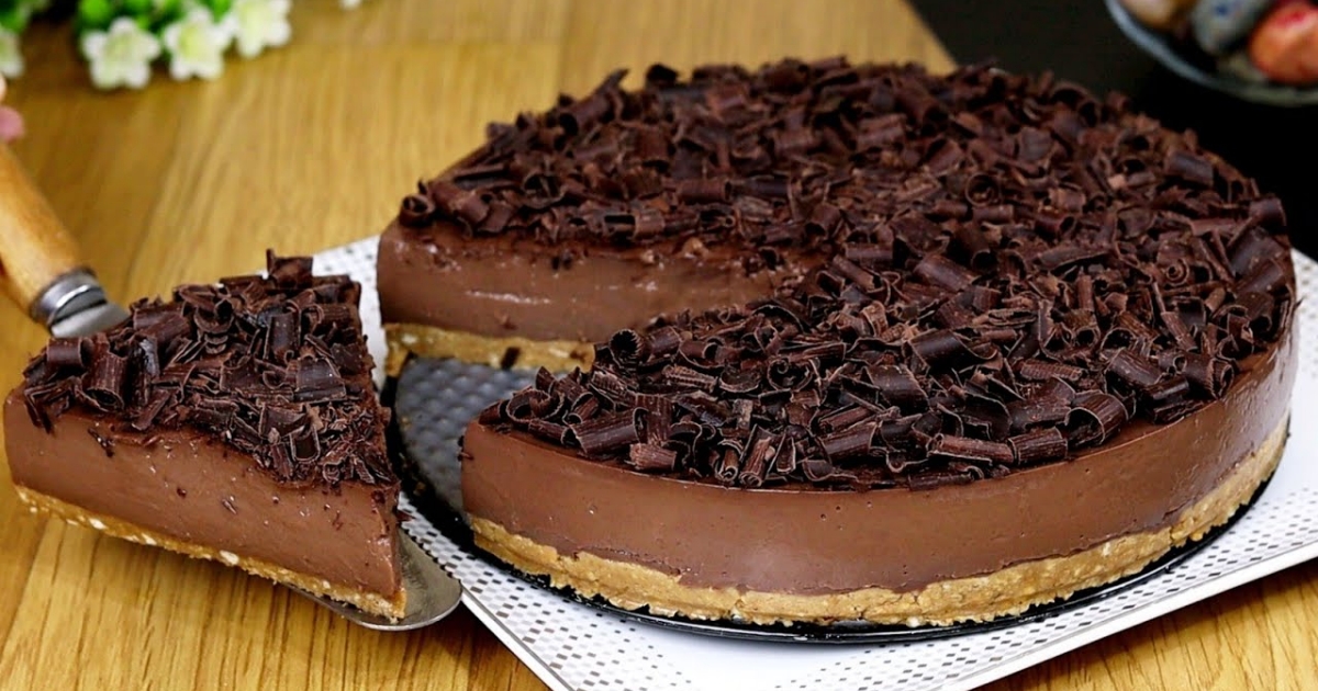 Nepečený sušenkový dort s čokoládovým krémem - VařímeDobroty.cz