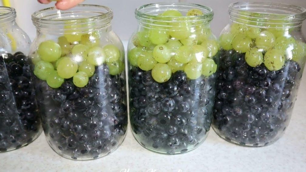 Sterilovaná rajčata ve vlastní šťávě – VařímeDobroty.cz