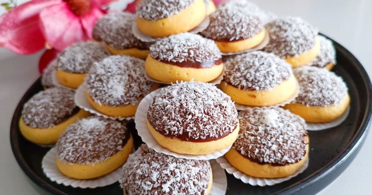 Polomáčené sušenky s kokosem - VařímeDobroty.cz