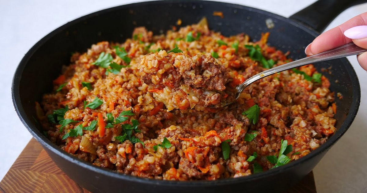 Pohanka s mletým masem a zeleninou – VařímeDobroty.cz