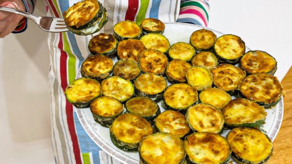 Zapečený chléb se šunkou a sýrem - VařímeDobroty.cz