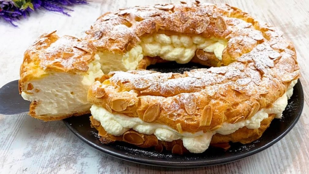 Piškotový dort s vanilkovo-nutellovým krémem - VařímeDobroty.cz