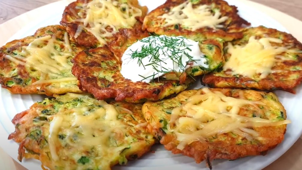 Tvarohové placičky s česnekem - VařímeDobroty.cz