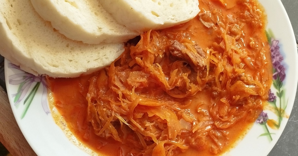 Jednoduchý segedínský guláš bez mouky – VařímeDobroty.cz