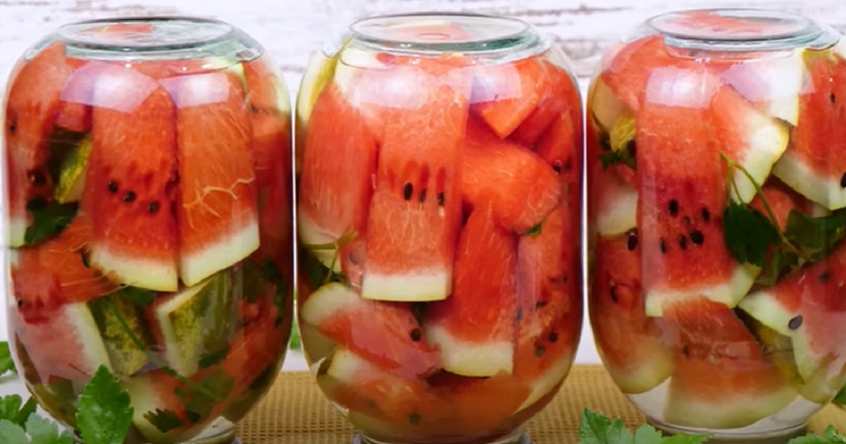 Šťavnatý nakládaný meloun s celerem – VařímeDobroty.cz