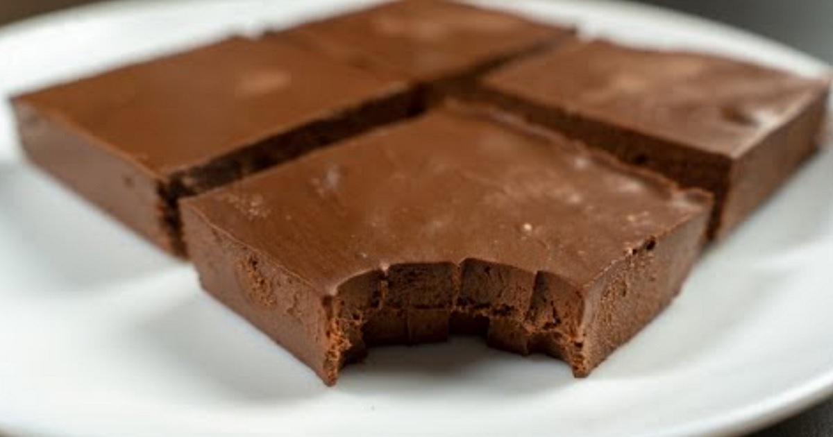 Nepečený čokoládový dezert se skořicí – VařímeDobroty.cz